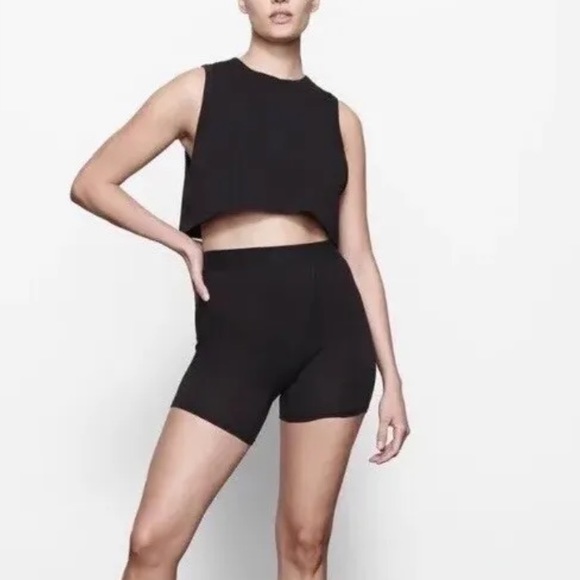 SKIMS | Tops | Skims Boyfriend Sleep Cropped Tank Nwt | Poshmark
